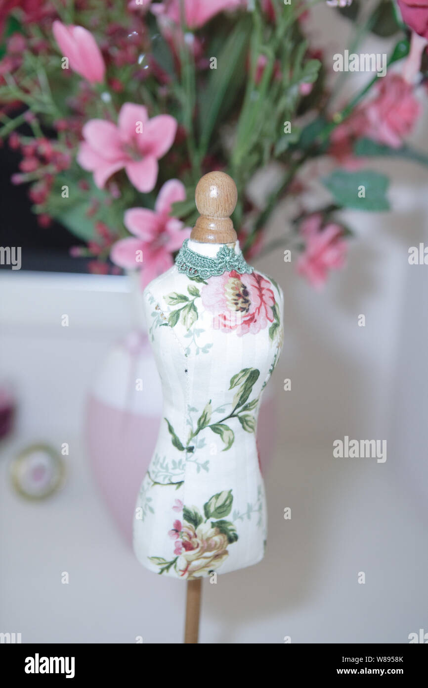 Mini mannequin hi-res stock photography and images - Alamy