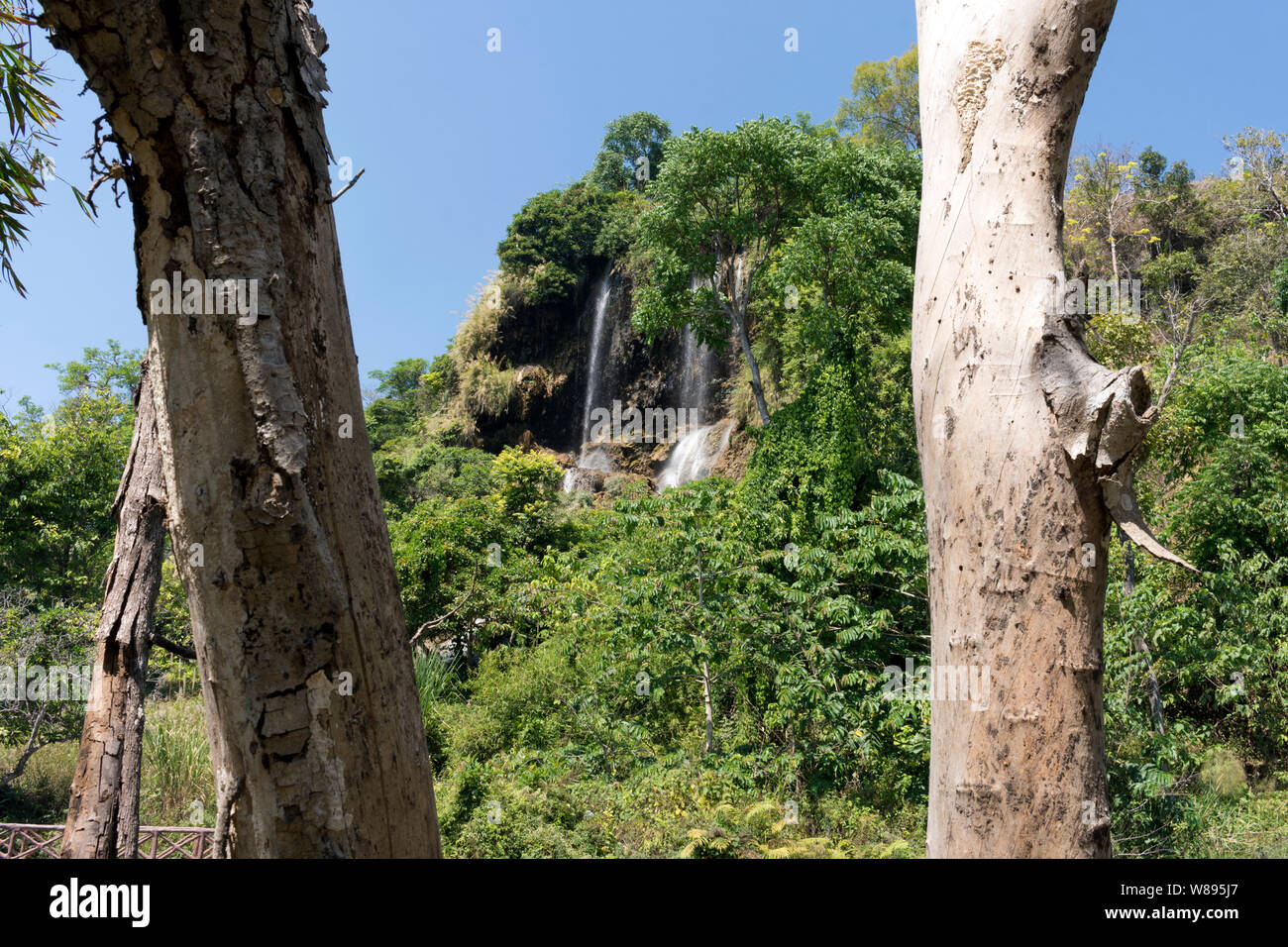 Tararak waterfall hi-res stock photography and images - Alamy
