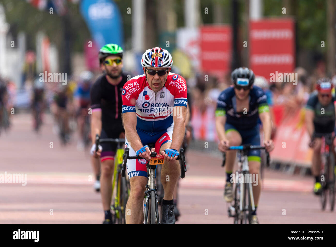 Andrew Hindley Prudential RideLondon London Surrey 100. A 100 mile ...