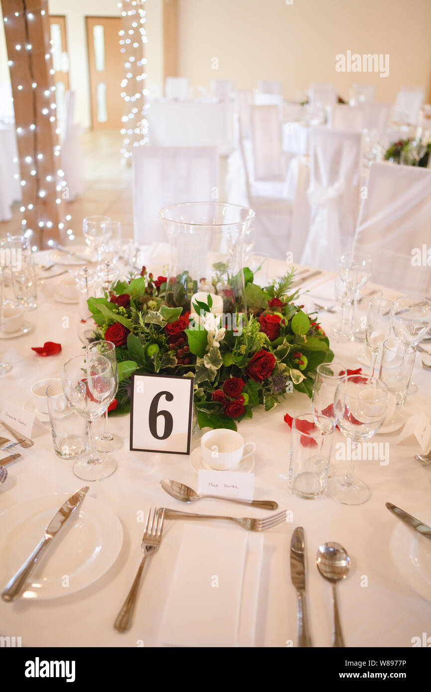 Red Floral Table Decorations Stock Photo - Alamy