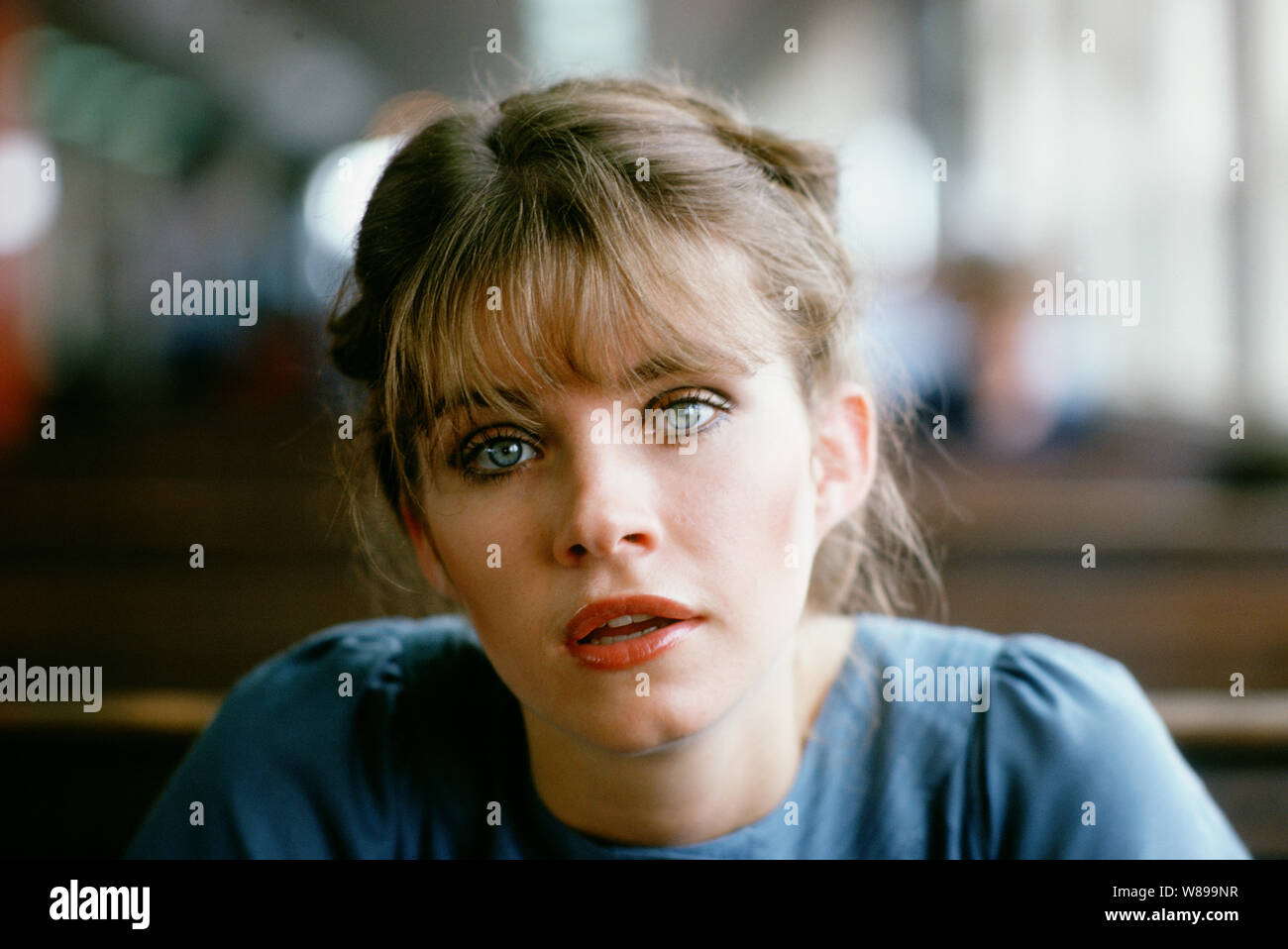 Blue eyes hi-res stock photography and images - Alamy