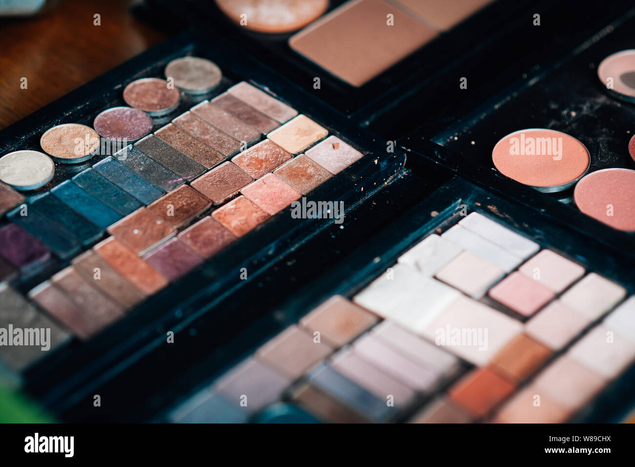 Professional make up artists hi-res stock photography and images - Alamy
