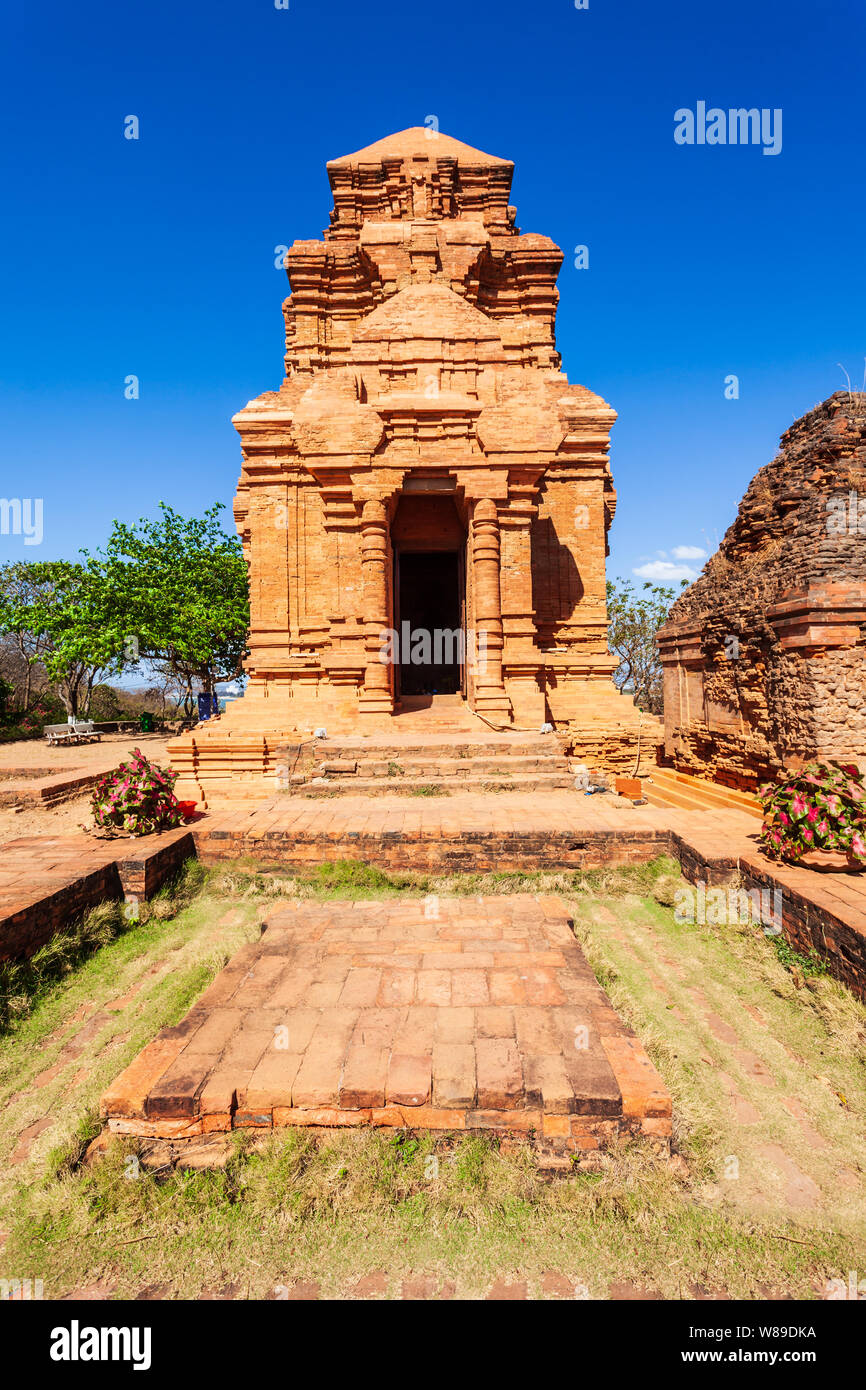 Poshanu or Po Sahu Inu Tower or Pho Cham Tower is a group of relics of ...