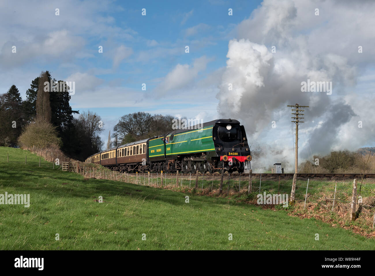 34081 works a train on the SVR Stock Photo - Alamy