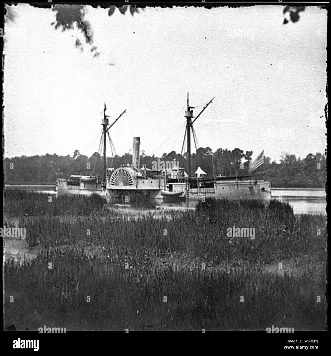 Deep Bottom, Va. U.S. gunboat Mendota (in service May 2, 1864) on the ...