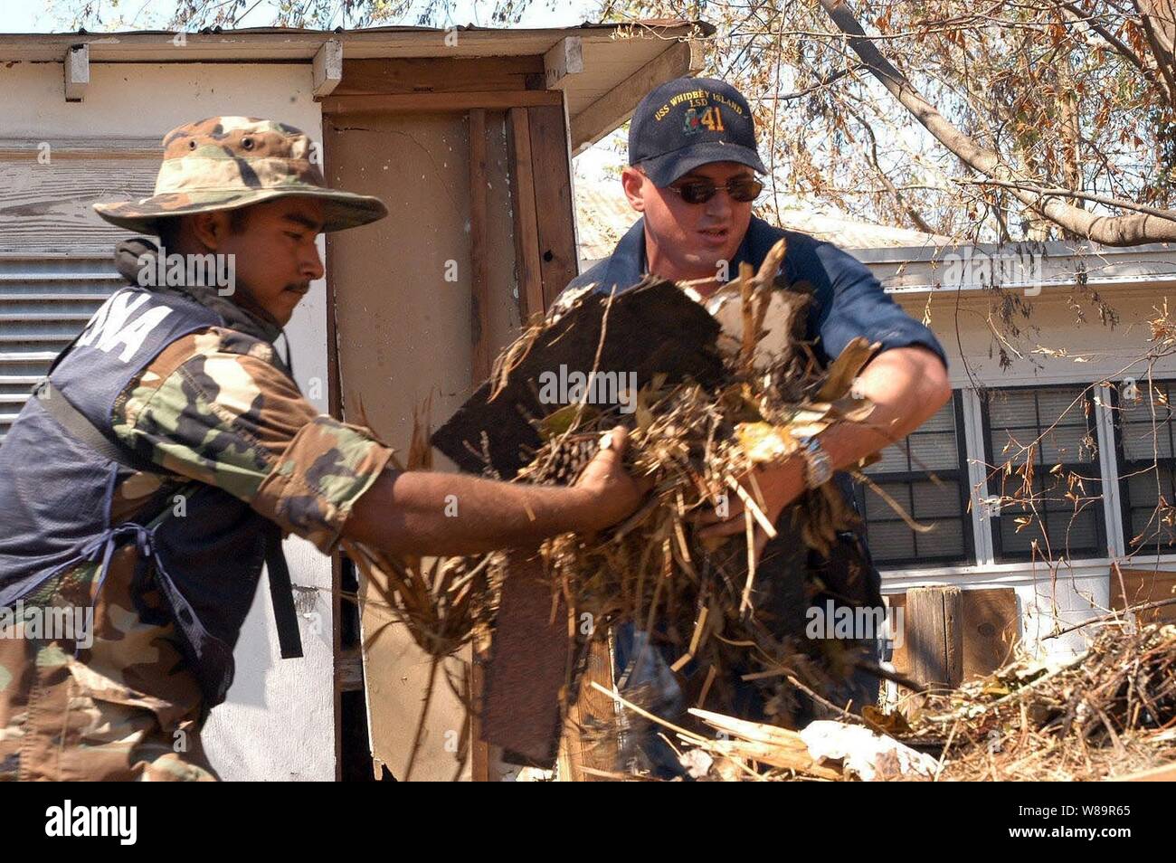 Joint task force katrina humanitarian relief and assistance hi-res ...