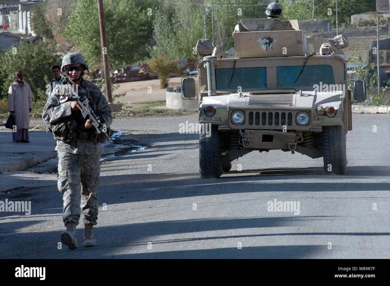 325th airborne infantry regiment hi-res stock photography and images ...