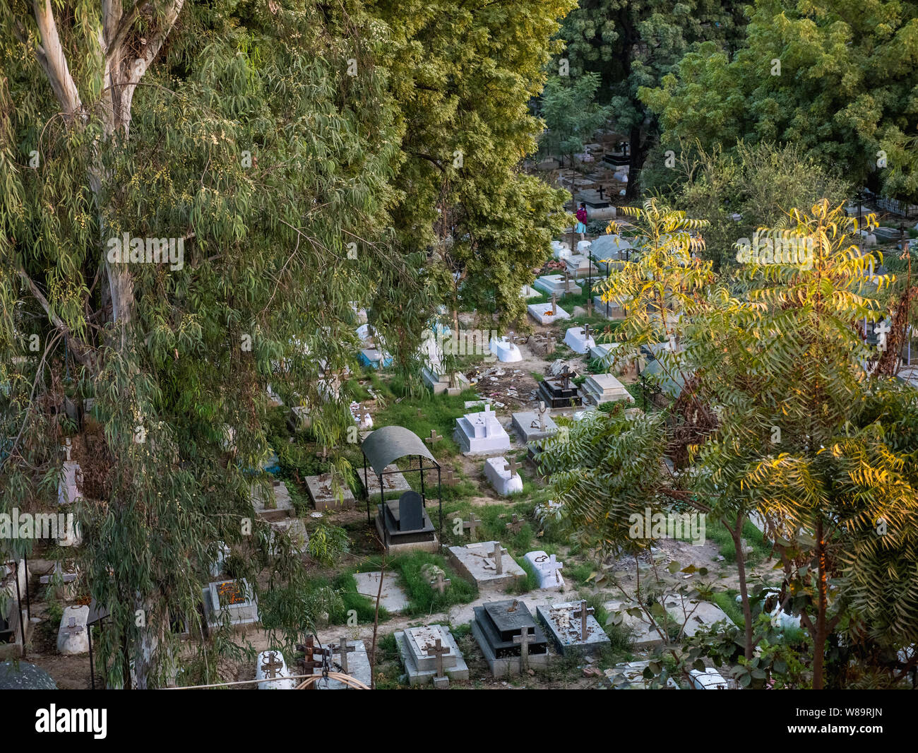 Christian cemetery hi-res stock photography and images - Alamy