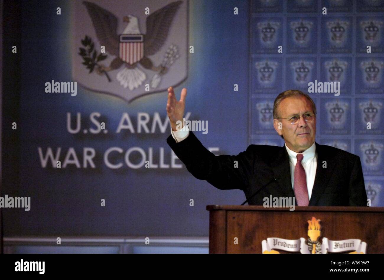 Secretary of Defense Donald H. Rumsfeld speaks to students and faculty ...