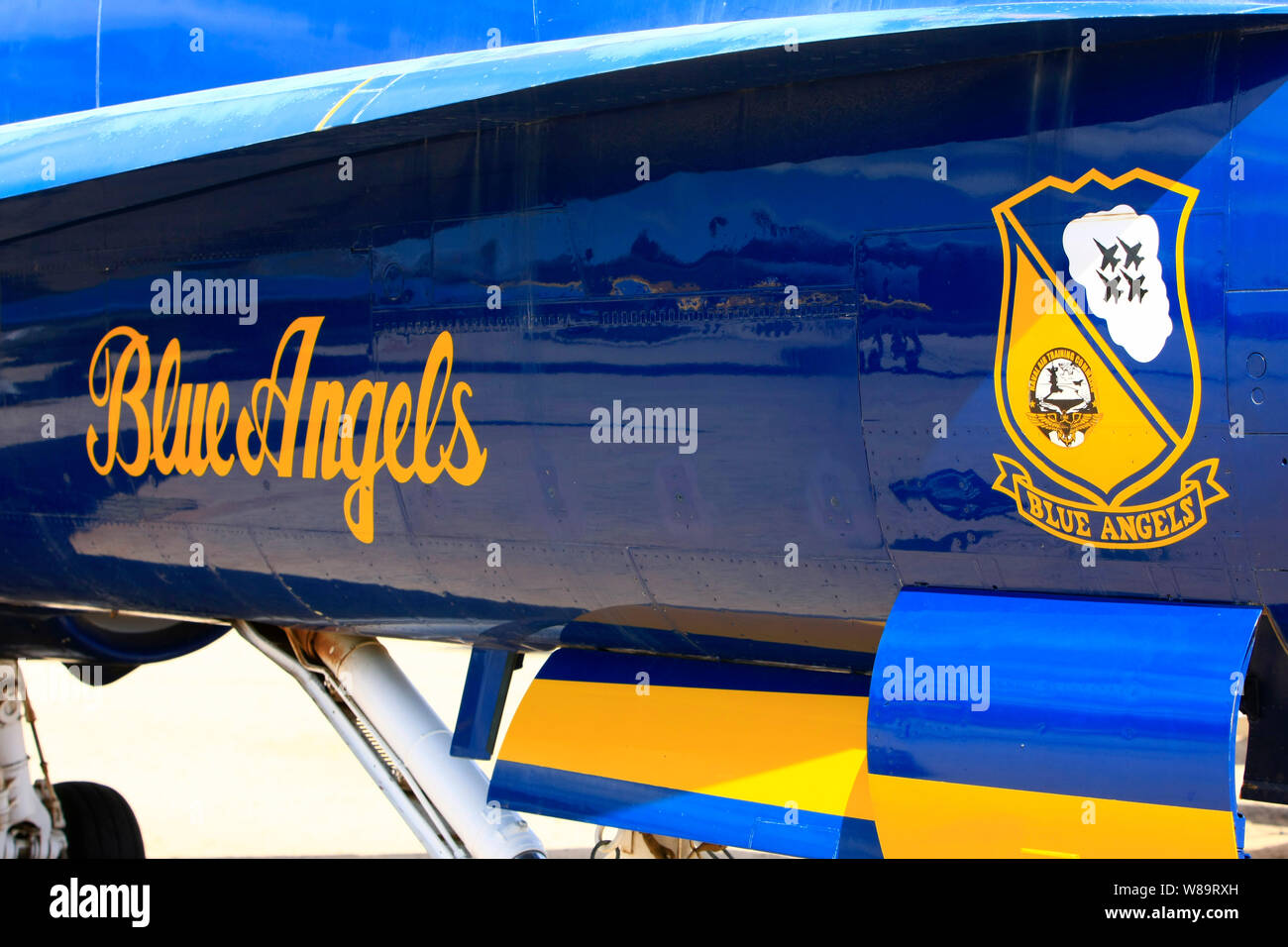 Navy display team hi-res stock photography and images - Alamy