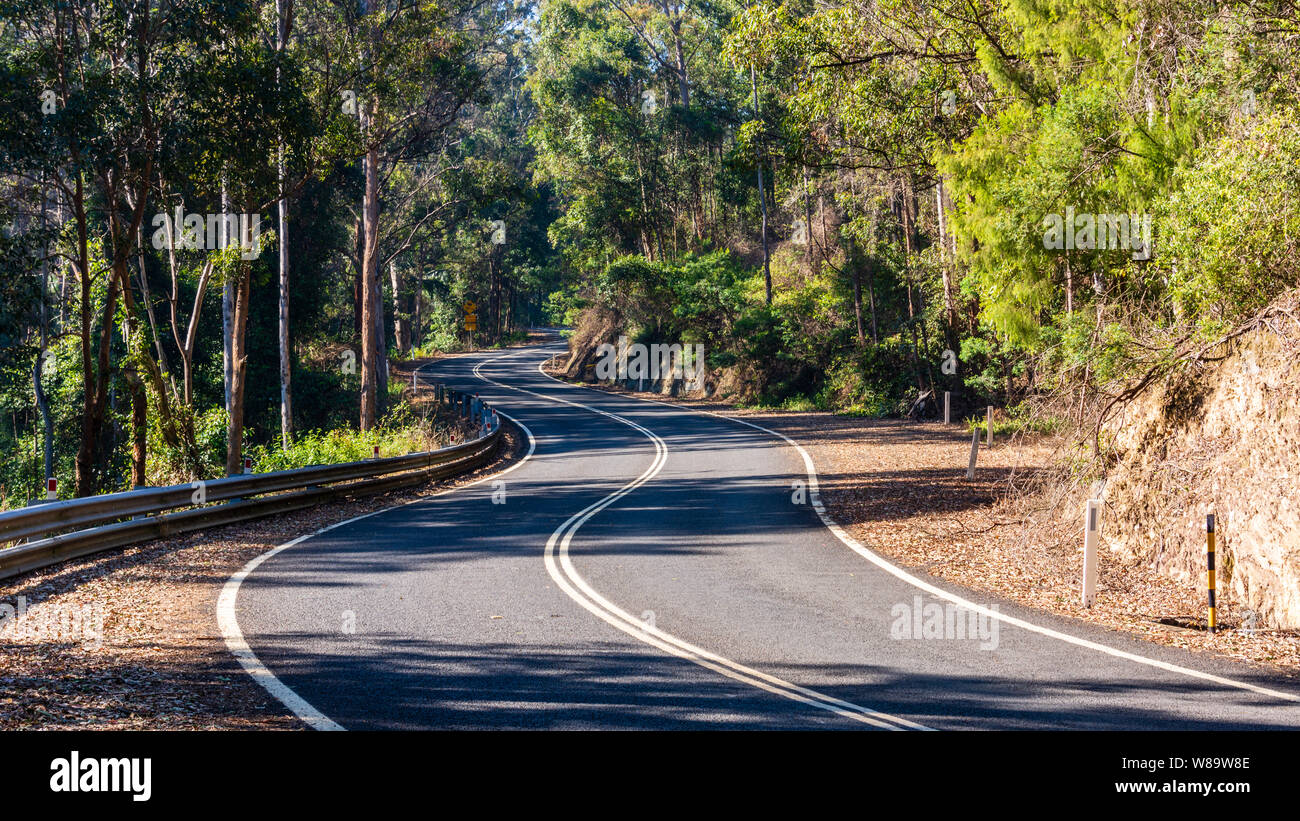 Car driving through countryside hi-res stock photography and images - Alamy