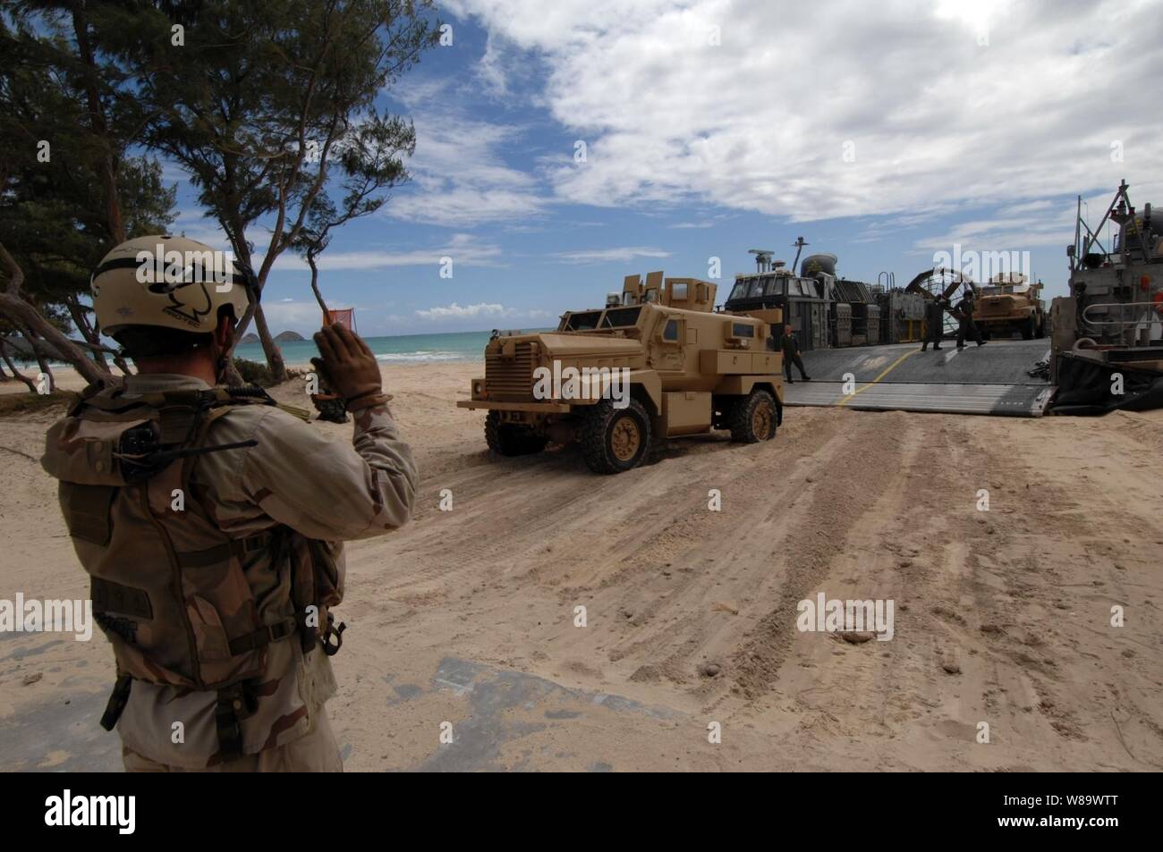 Bellows air force station hi-res stock photography and images - Alamy