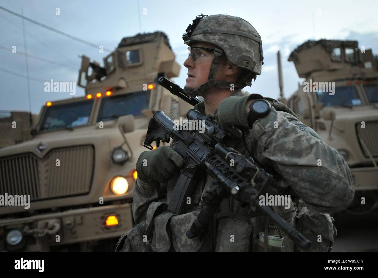 Soi 29 hi-res stock photography and images - Alamy