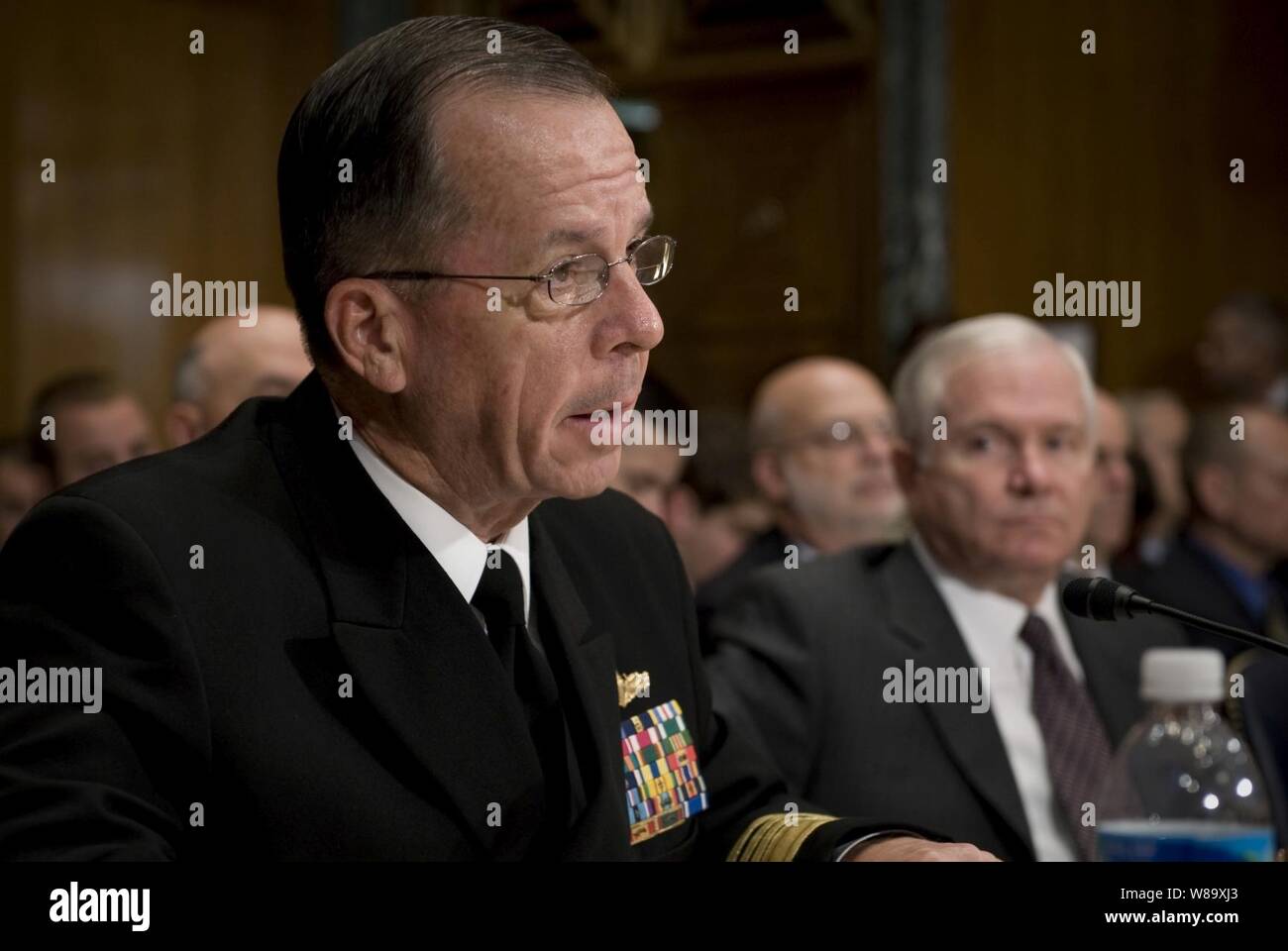 Robert gates senate hi-res stock photography and images - Alamy