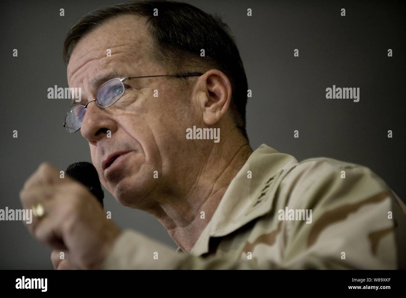 Chairman of the Joint Chiefs of Staff Adm. Mike Mullen, U.S. Navy ...