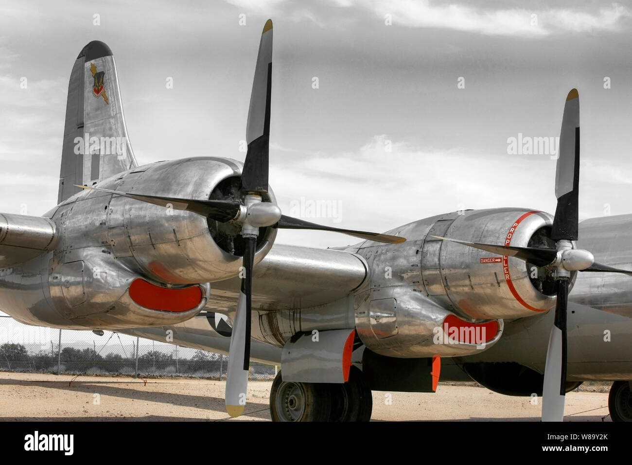 R 4360 hi-res stock photography and images - Alamy