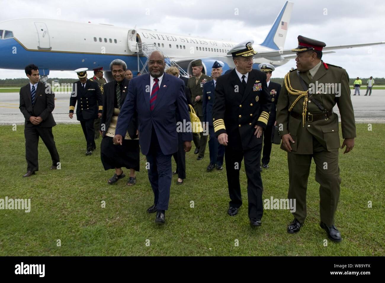 U s troops in afghanistan c 2010 hi-res stock photography and images ...