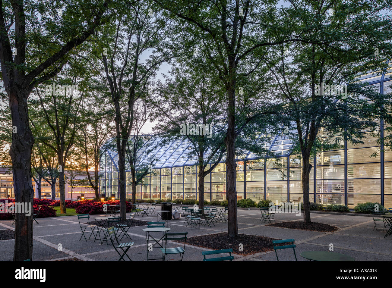 Cummins Irwin Office Building, designed by Kevin Roche Stock Photo - Alamy