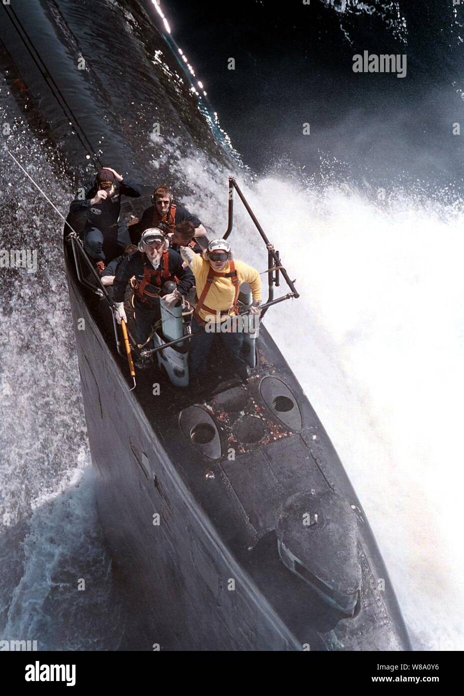 Crew members of the Los Angeles-class submarine USS Scranton (SSN 756 ...
