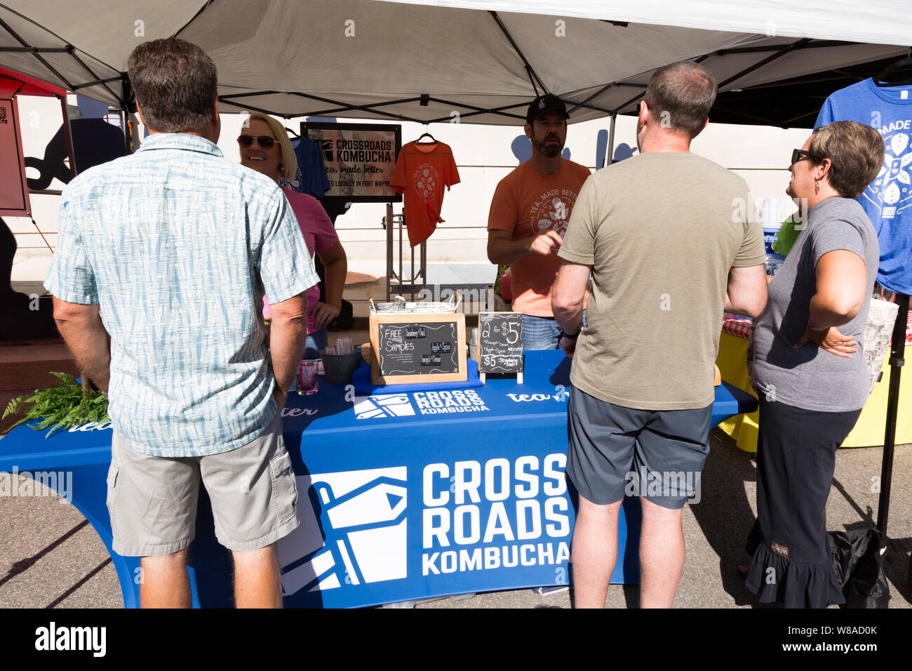 Crossroads kombucha hi-res stock photography and images - Alamy