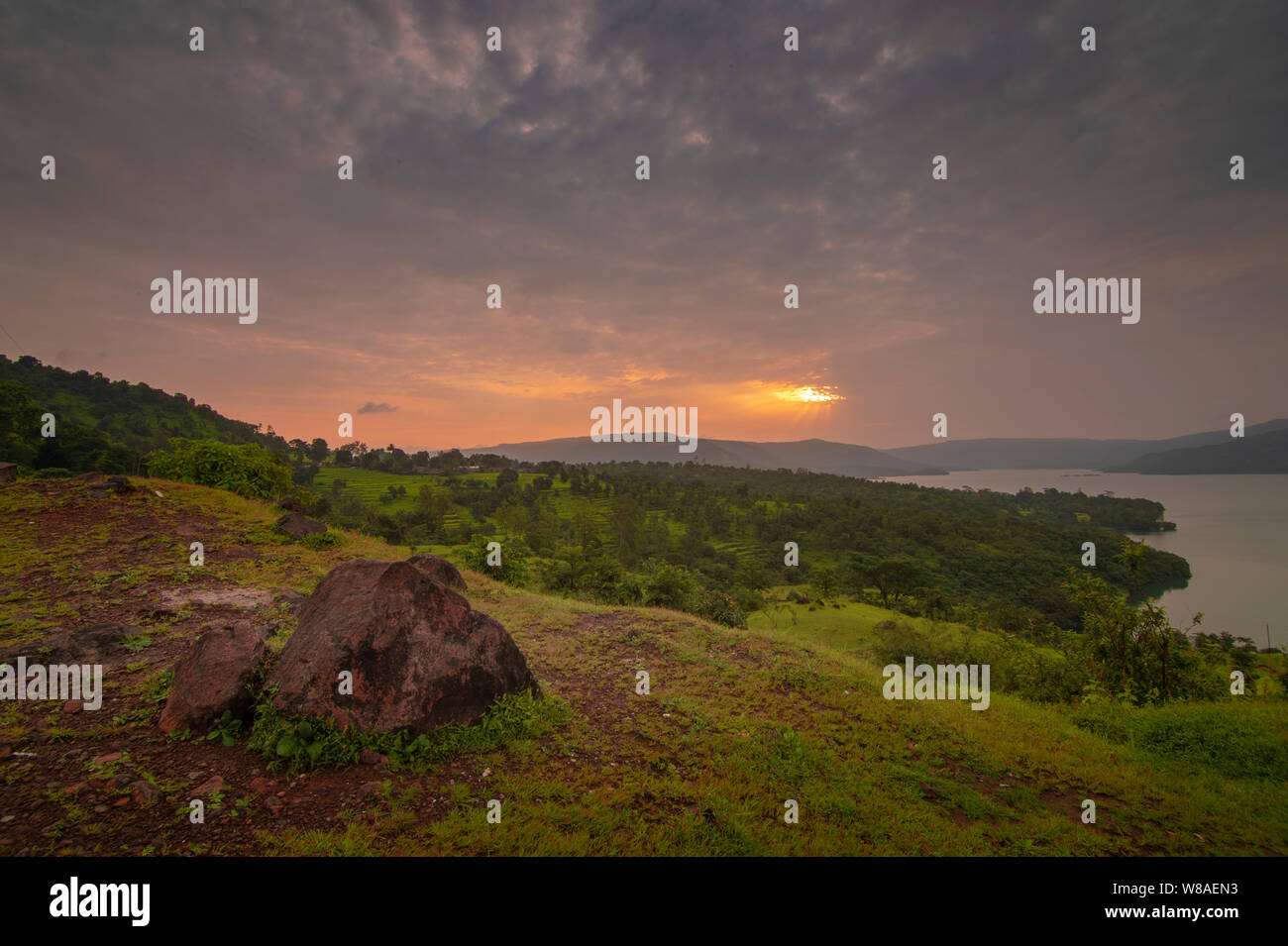 Sunrise over Koyna Dam backwaters at Koynanagar,Maharashtra,India Stock ...