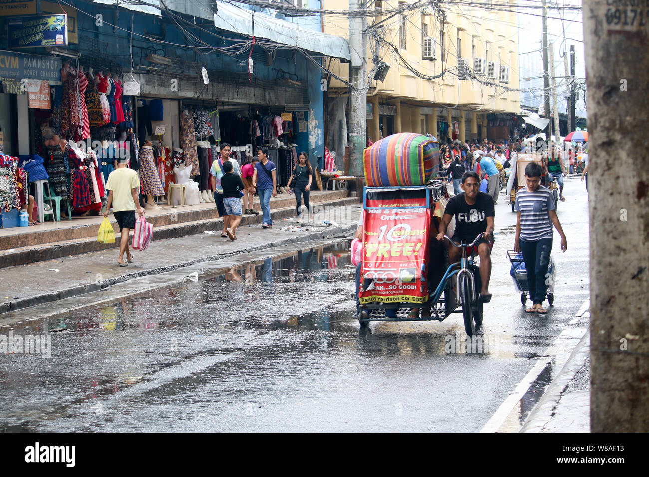 Manila baclaran market hi-res stock photography and images - Alamy