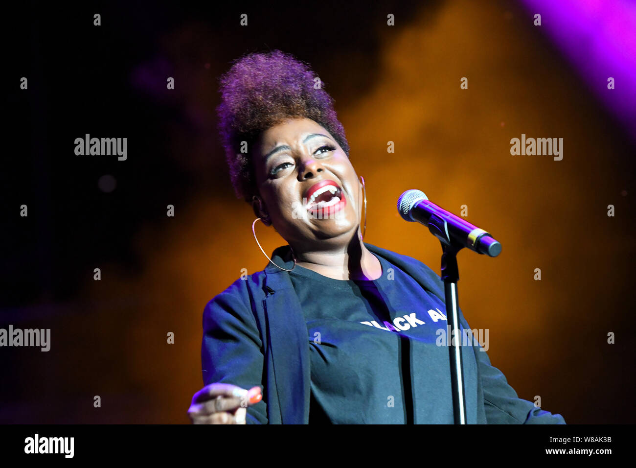 Ledisi concert hi-res stock photography and images - Alamy