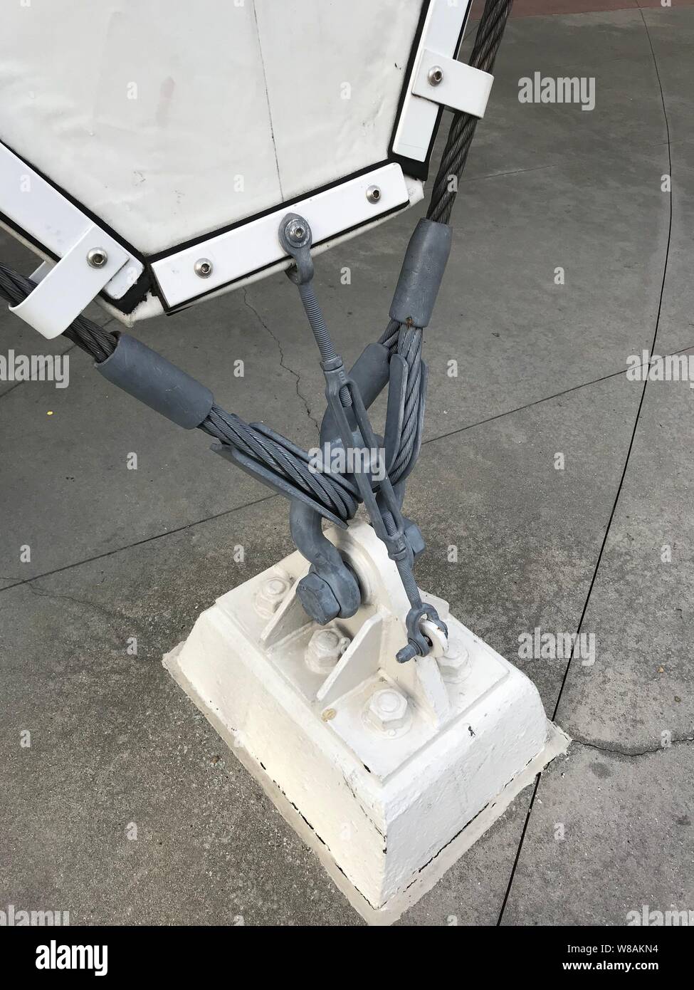 Steel connector plate hi-res stock photography and images - Alamy