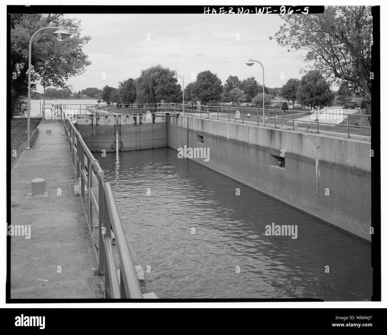 Lower gate hi-res stock photography and images - Alamy