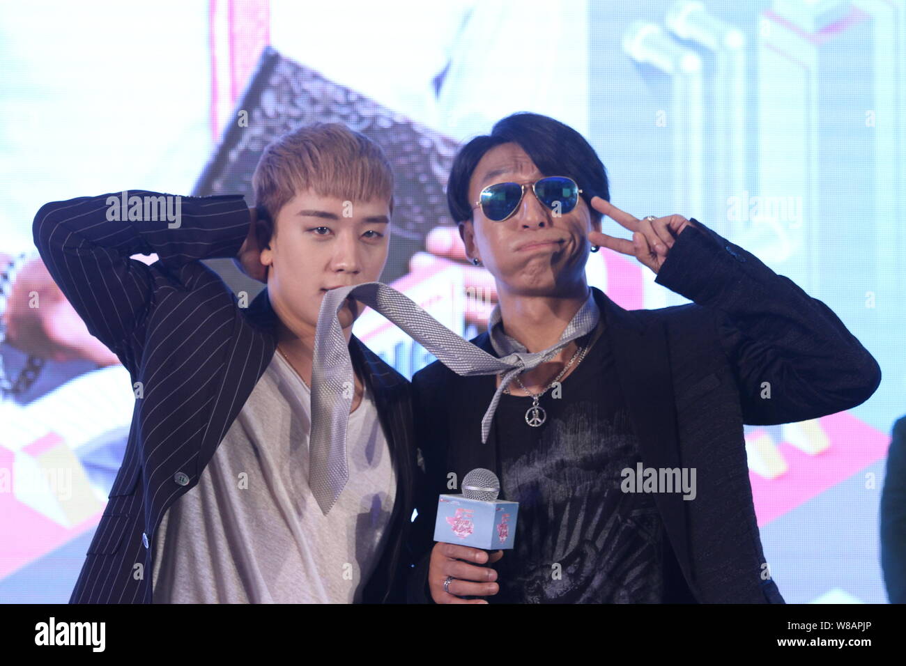 Singer and actor Lee Seung-hyun, left, better known by his stage name ...