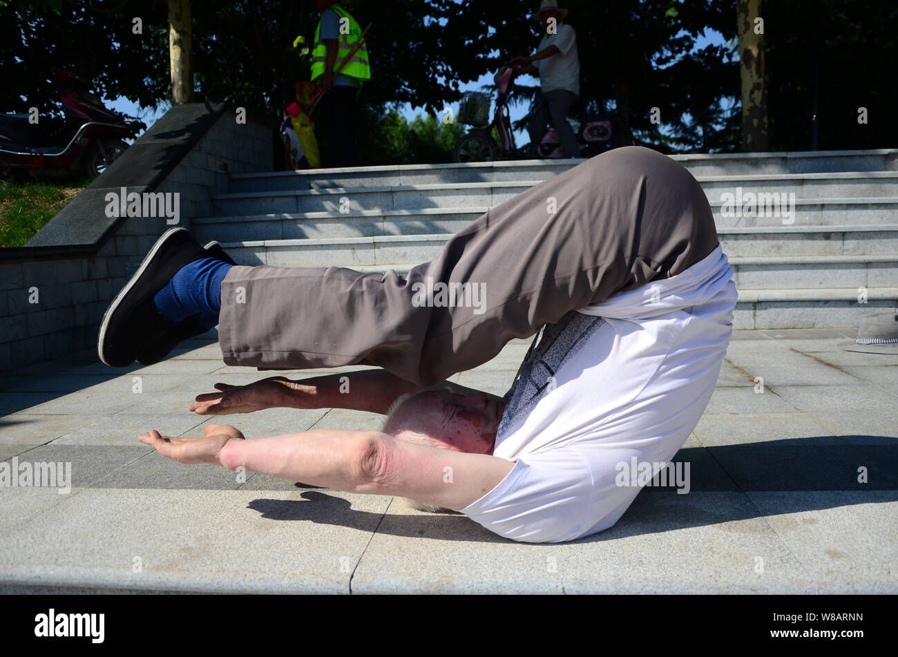 79 year old man hi-res stock photography and images - Alamy