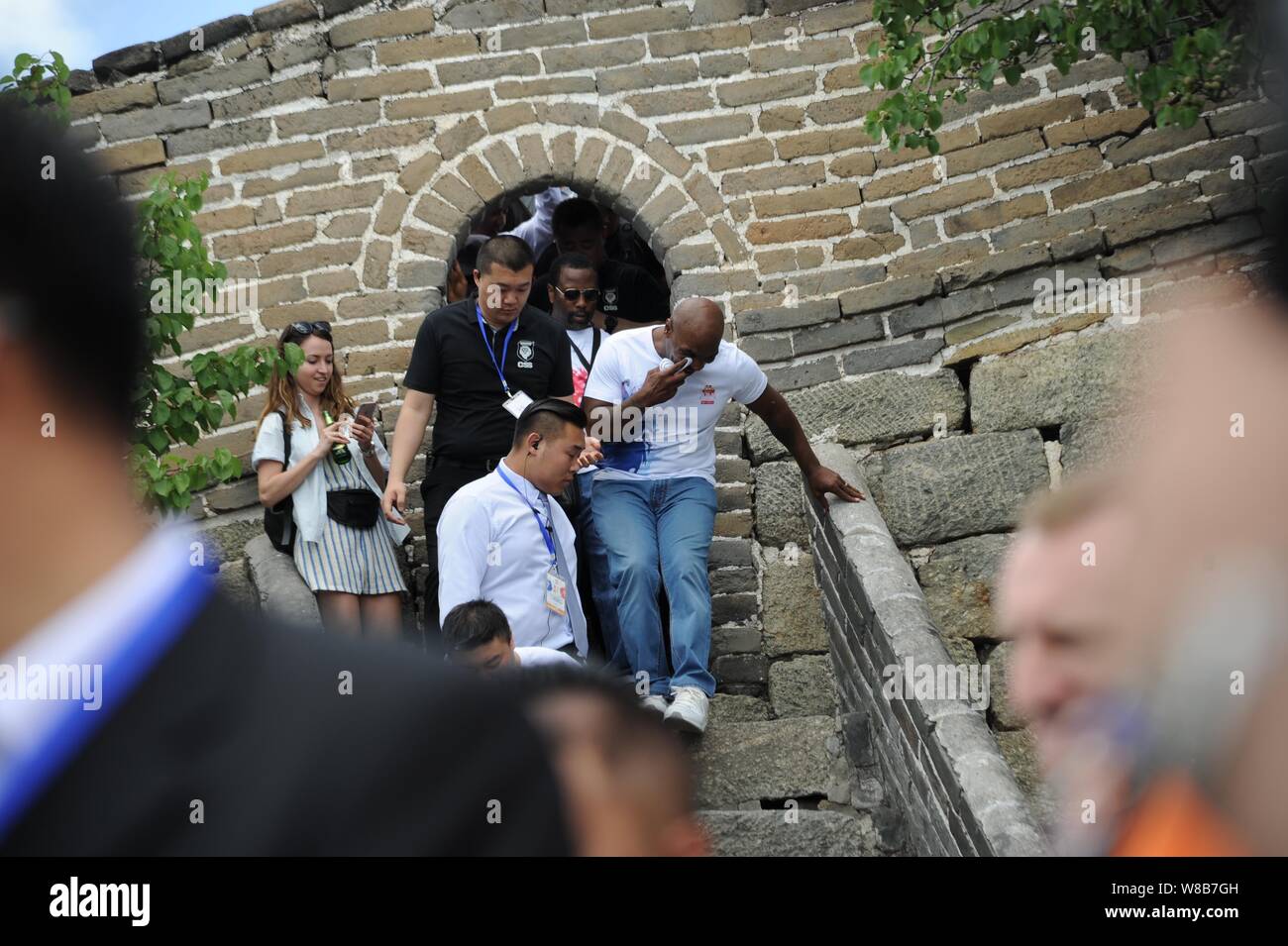 Mike tyson weigh in hi-res stock photography and images - Alamy