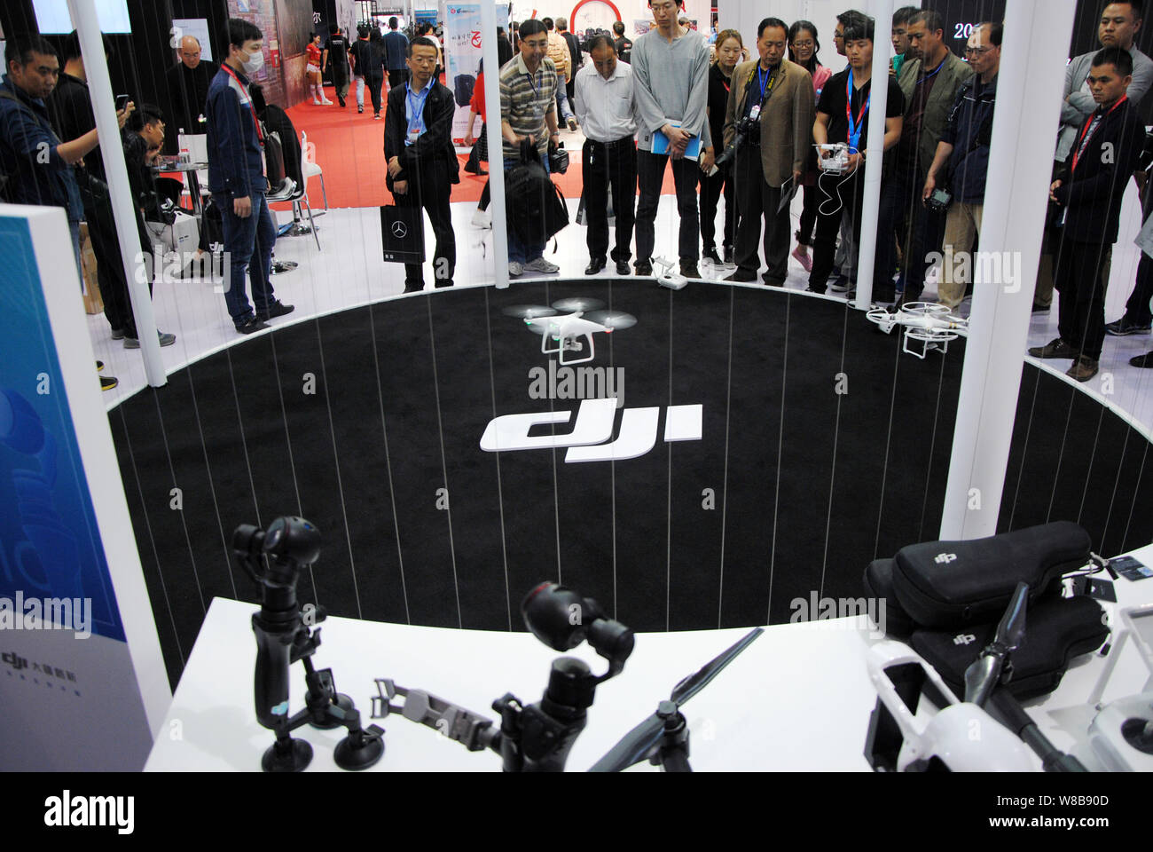 Dji drones hi-res stock photography and images - Alamy