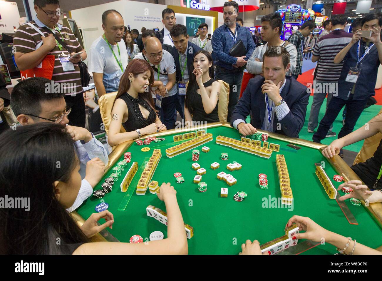 Mahjong table hi-res stock photography and images - Alamy