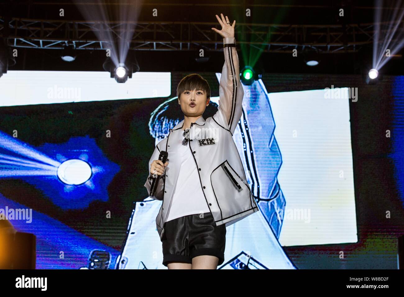 Chinese singer Li Yuchun performs during the 2016 Orange Isle Music ...