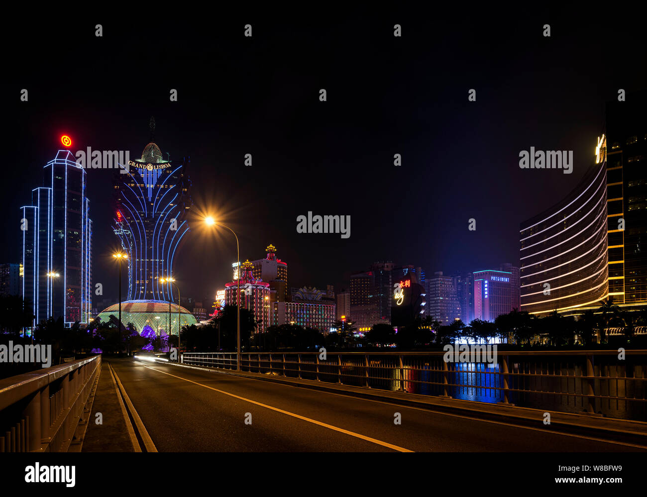 Night view macao city hi-res stock photography and images - Alamy