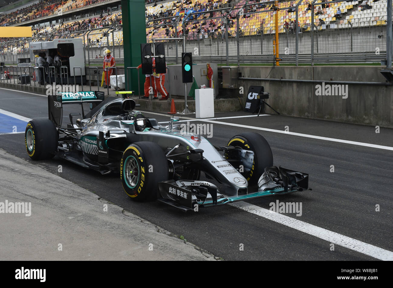2016 mercedes f1 car hi-res stock photography and images - Alamy