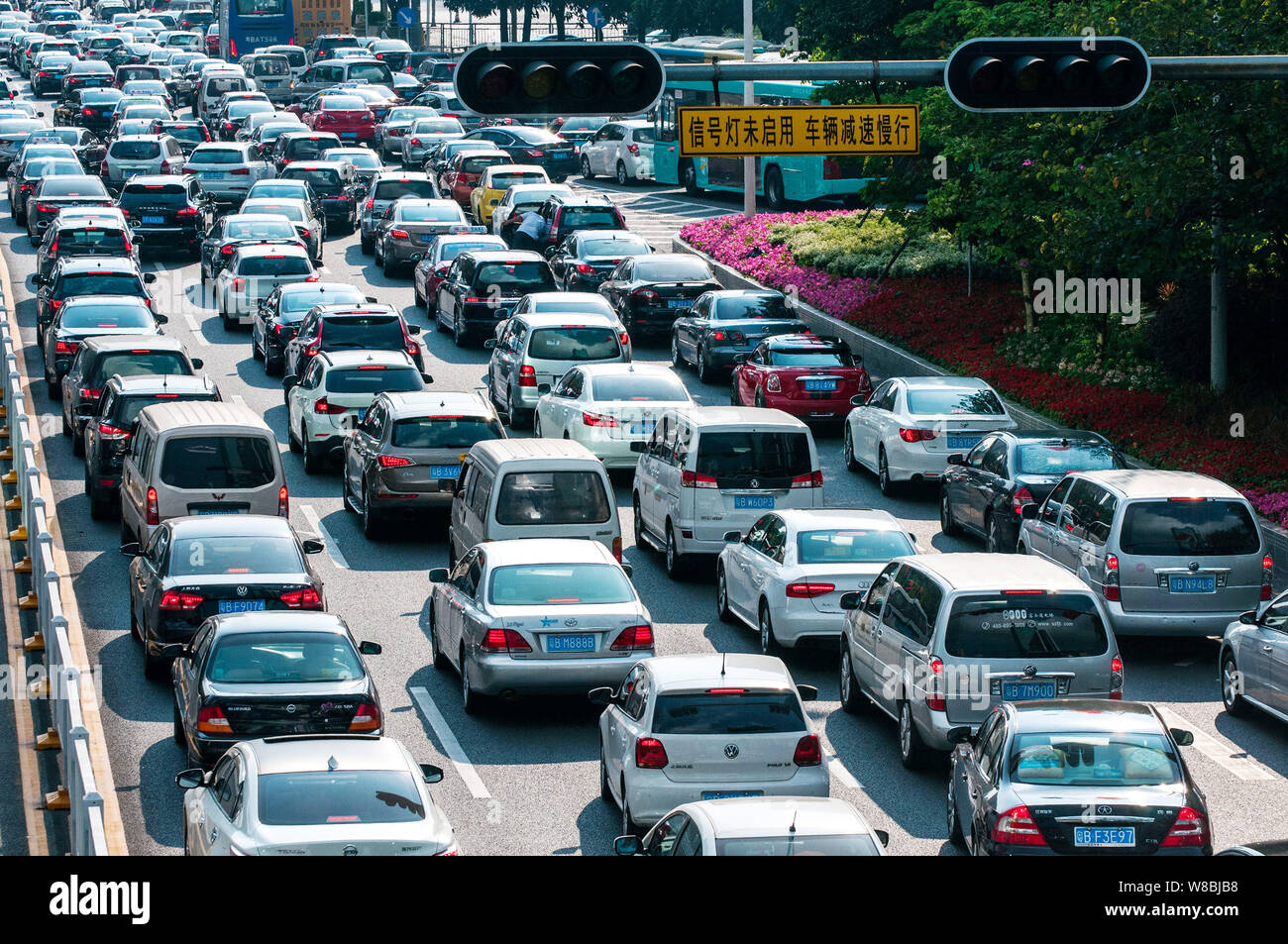 China shenzhen traffic highway hi-res stock photography and images - Alamy