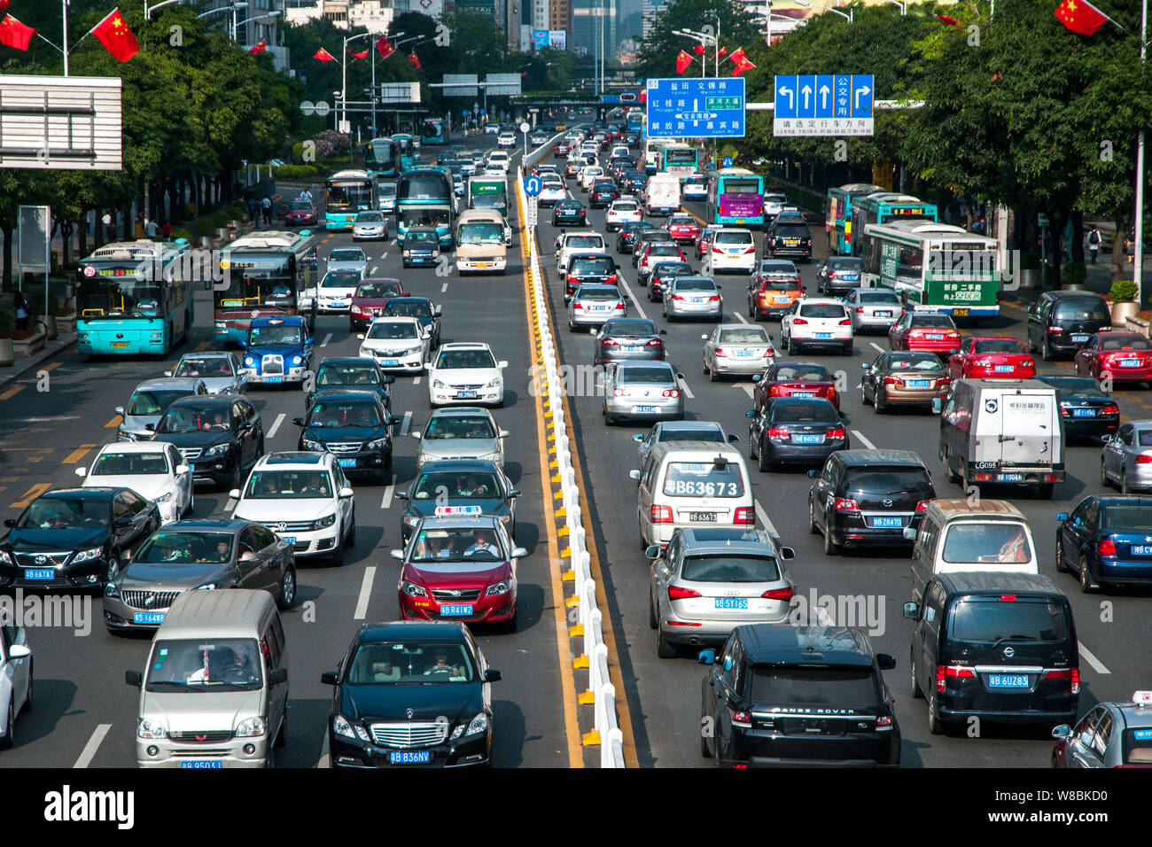 China shenzhen traffic highway hi-res stock photography and images - Alamy
