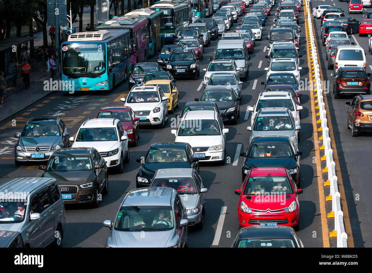 China shenzhen traffic highway hi-res stock photography and images - Alamy
