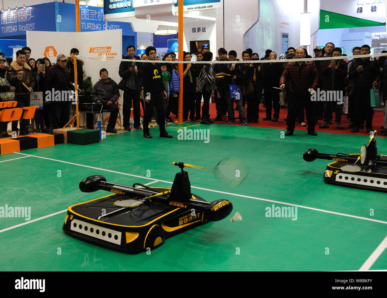 Badminton robot hi-res stock photography and images - Alamy