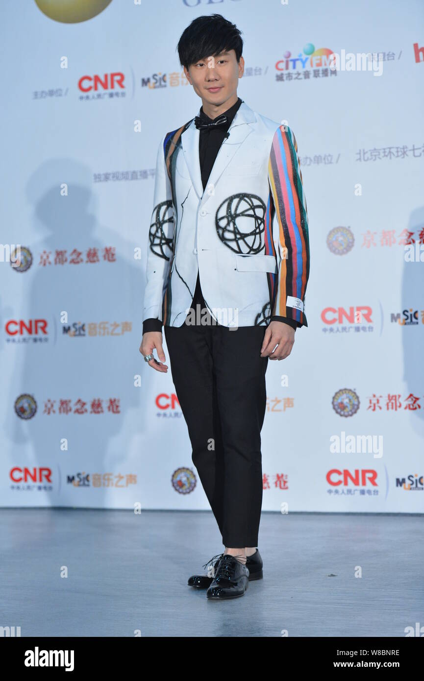 Singaporean singer JJ Lin arrives at the red carpet for the Global ...