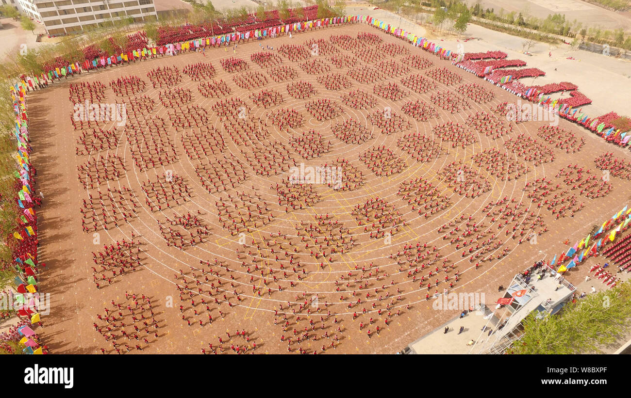 Chinese students take part in the spring training at the Shaolin Temple ...