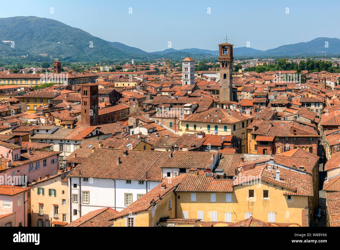 Lucca toskana hi-res stock photography and images - Alamy