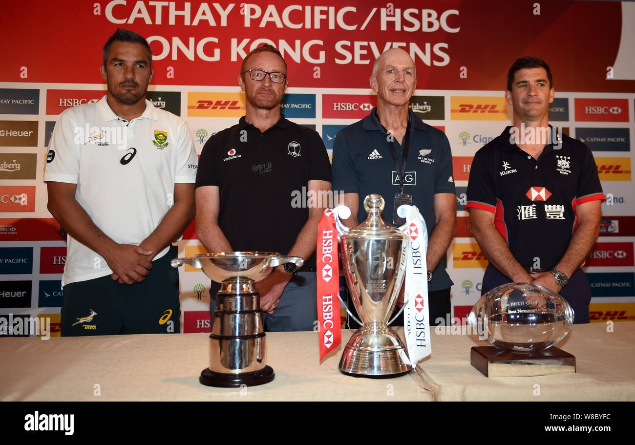 (From left) Coaches Neil Powell of South Korea, Ben Ryan of Fiji, Sir ...