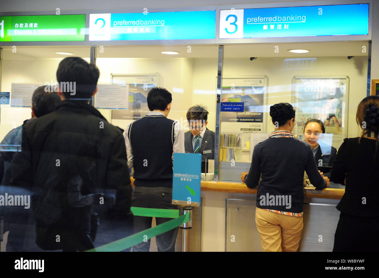 Banking transactions hi-res stock photography and images - Alamy