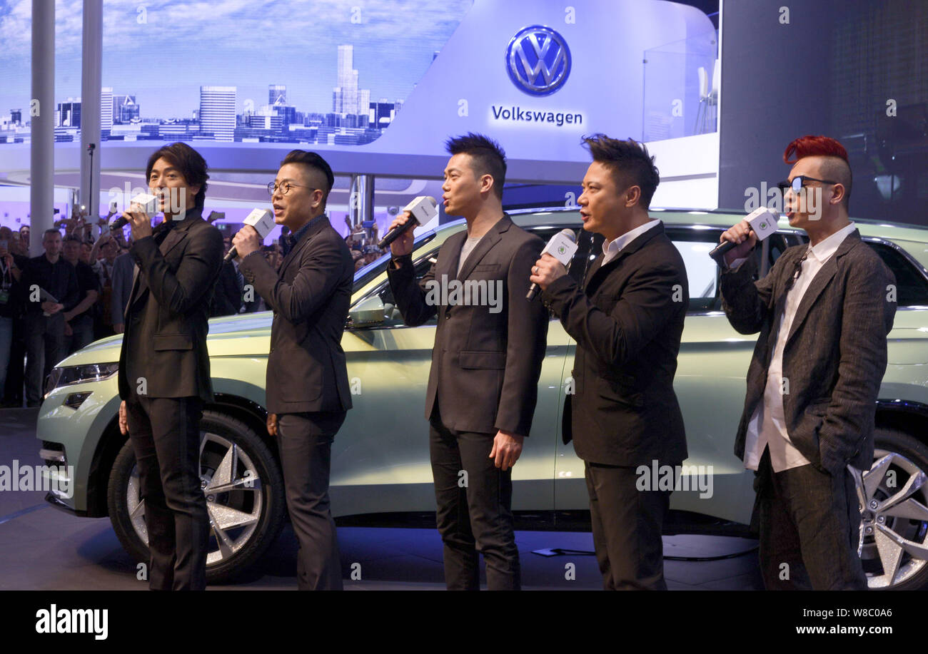 Jerry lamb and chin ka lok hi-res stock photography and images - Alamy