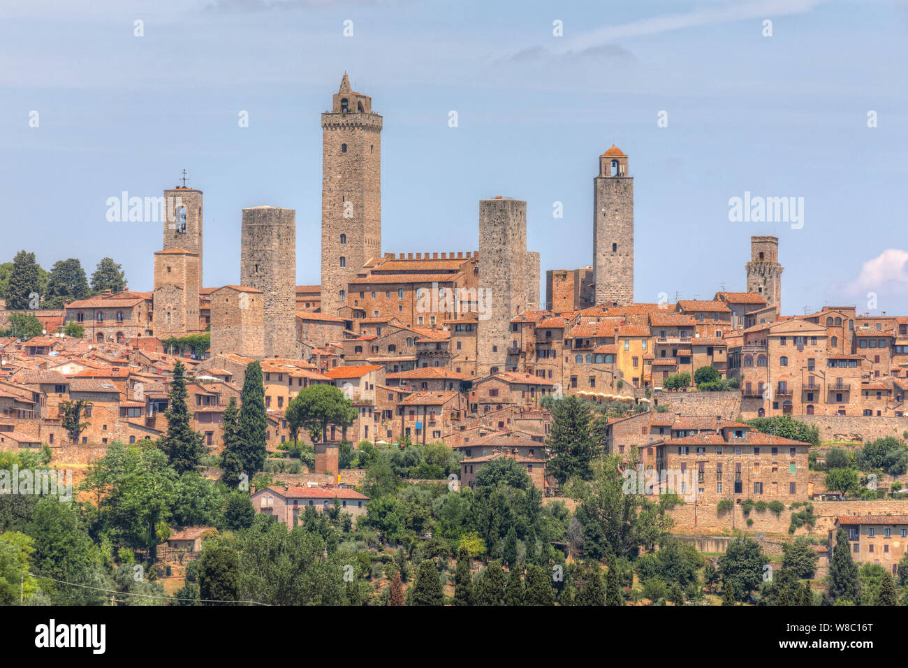 Tuscany medieval italy tower hi-res stock photography and images - Alamy