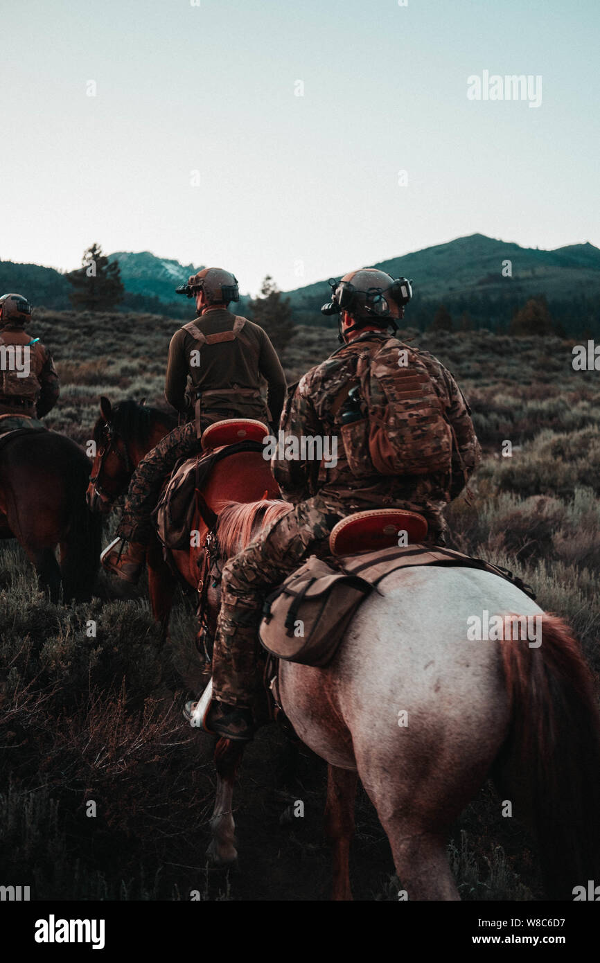 Marine special operations school hi-res stock photography and images ...