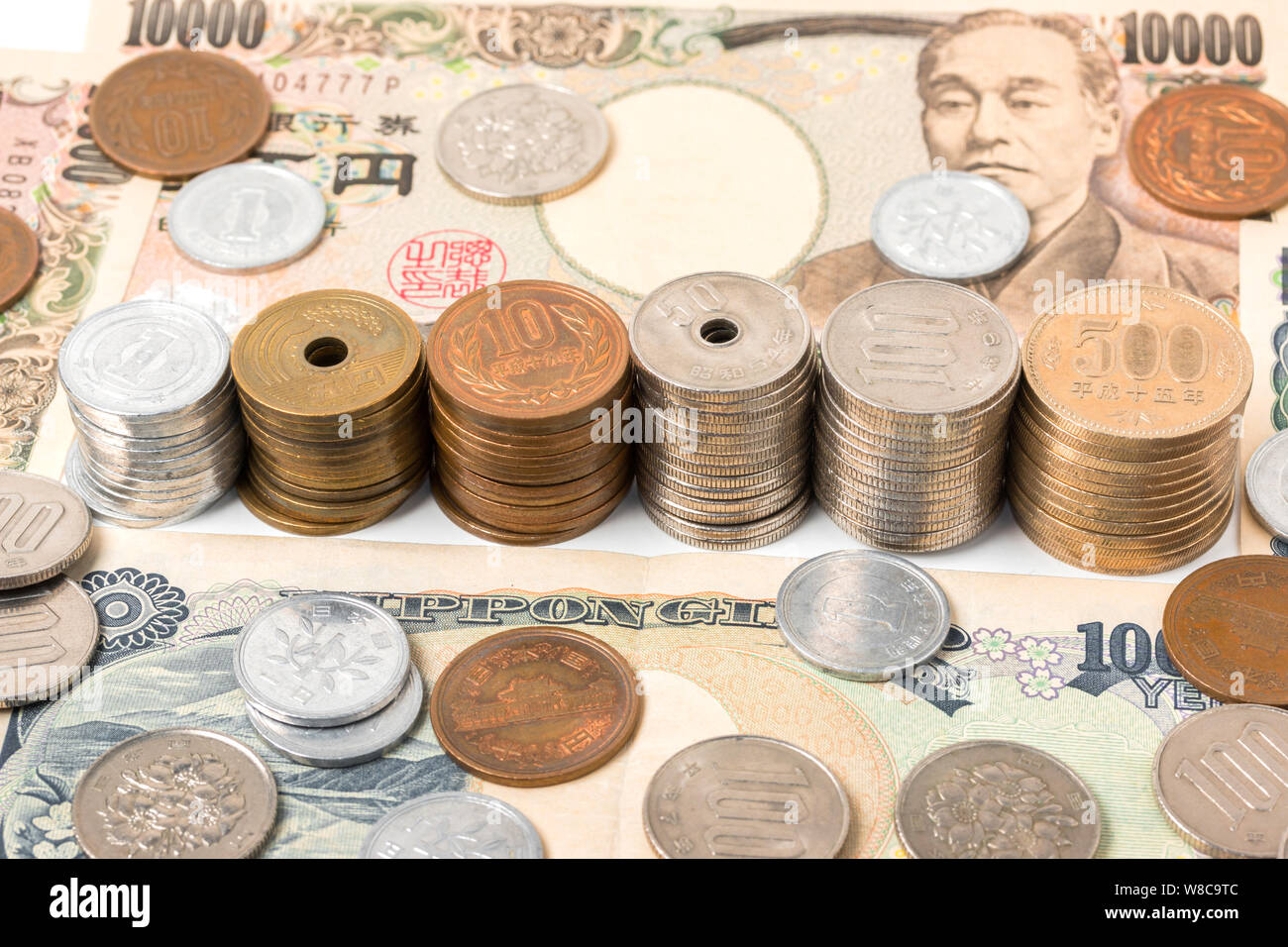 Japanese Yen Banknotes Coins High Resolution Stock Photography and ...